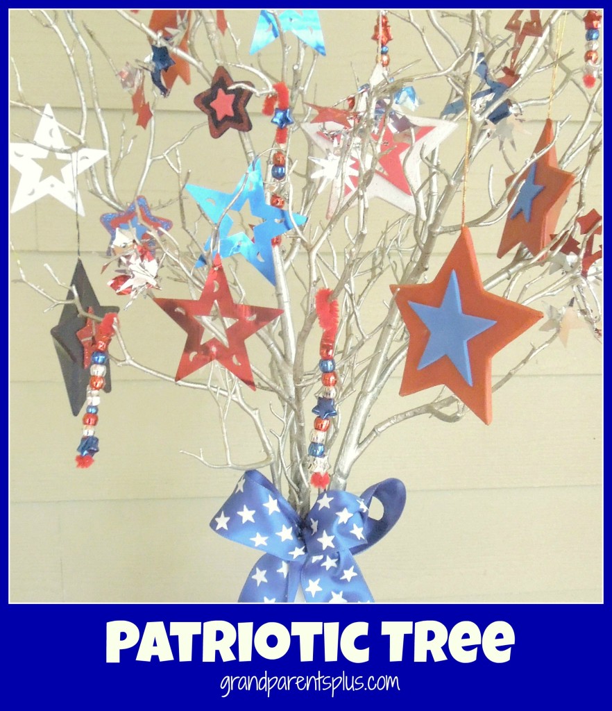 Patriotic Tree - GrandparentsPlus.comGrandparentsPlus.com